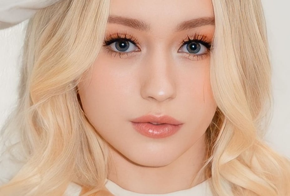 STACY | FLORE MODEL AGENCY