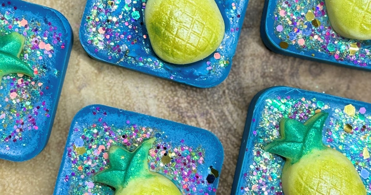 Pineapple & Hibiscus Block | The Candle Stop