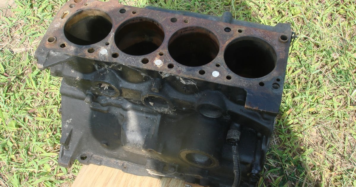 Mitsubishi 2.6 Liter Engine Block | Mitsubishi Starion Chrysler ...