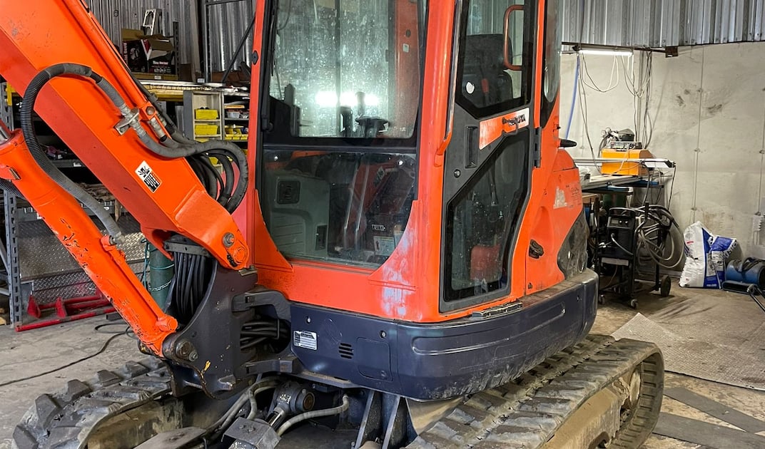 Hydraulic maintenance | Nelson welds