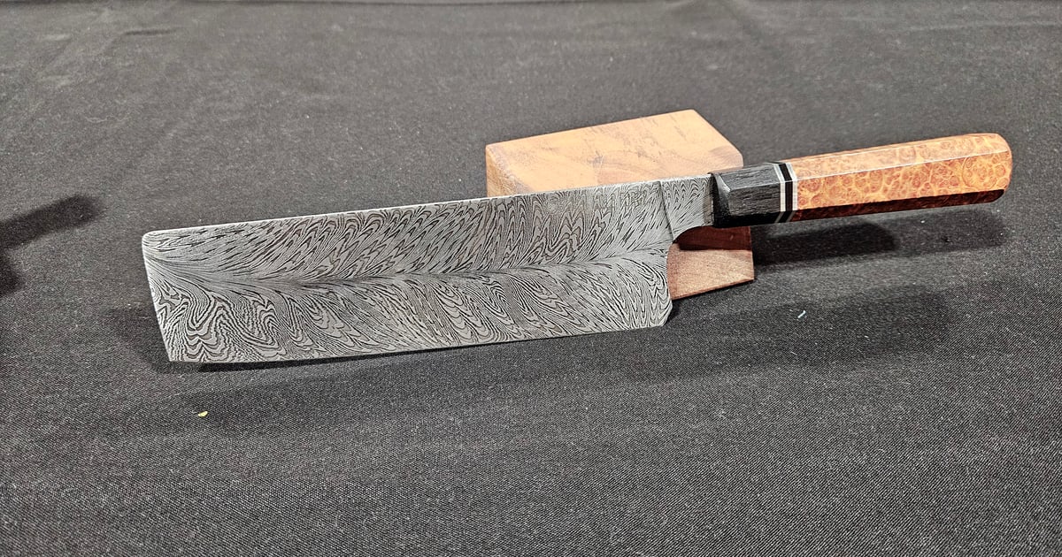 Feather Pattern Nakiri | Black Hole Forge