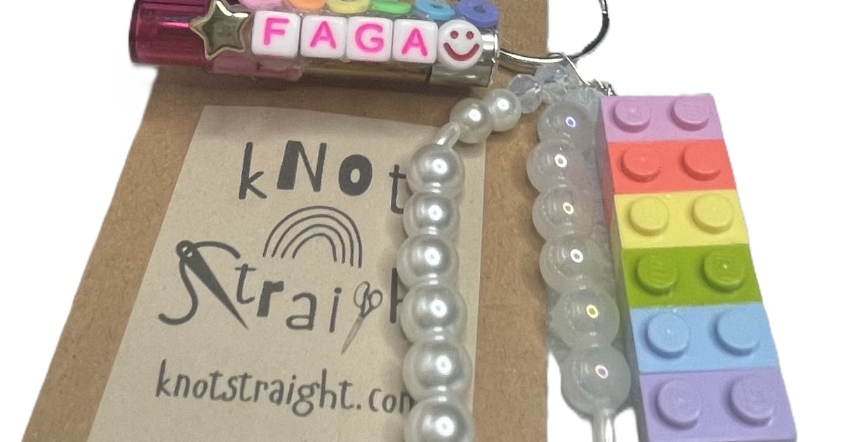 Pin & Keychain Set | knot straight