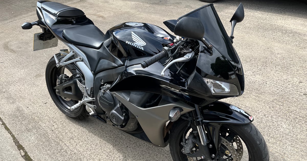 Honda CBR 600 RR-7 | Right Track Motorcycles