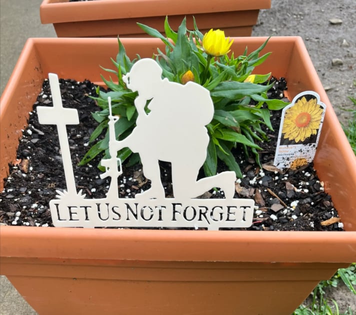 memorial day flower pot sign | Next Layer 3D