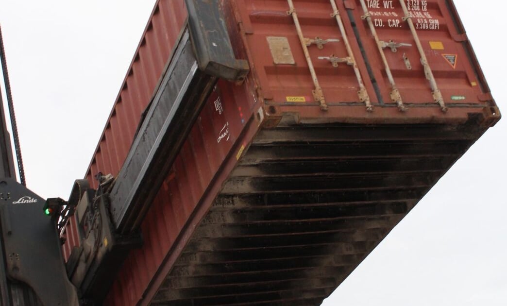 Used 40ft standard shipping containers | Container Solutions Inc.