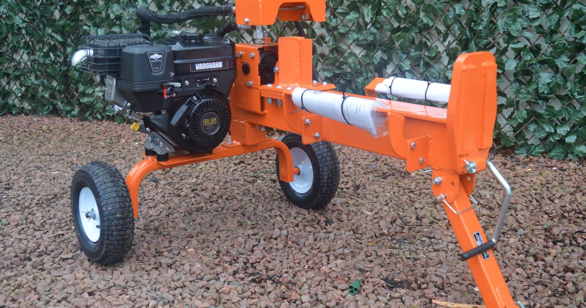 Venom 12 Ton Log Splitter | FARM MACHINERY