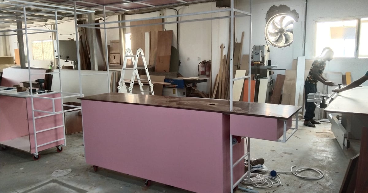 Custom Pink Workbench | Interwood Interior Design