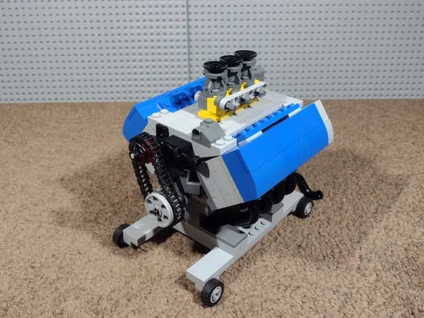 Upgraded Realistic V8 MOC | BlueBrickMOCs
