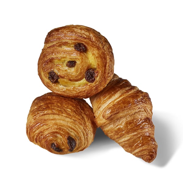 Assortment of mini pastries | Andy's bakery Bahamas