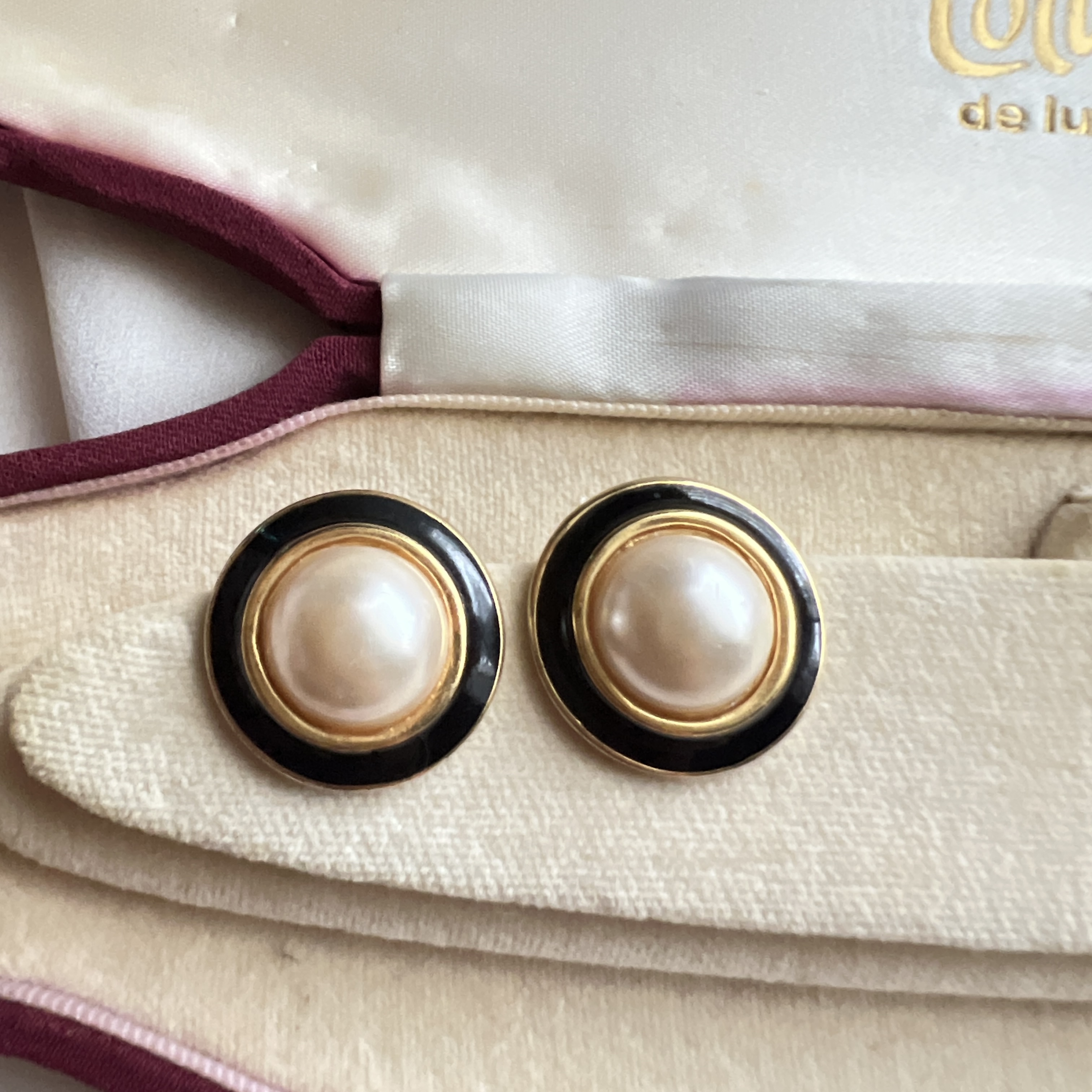 Rankų darbo papuošalai ir vintage | Dionka