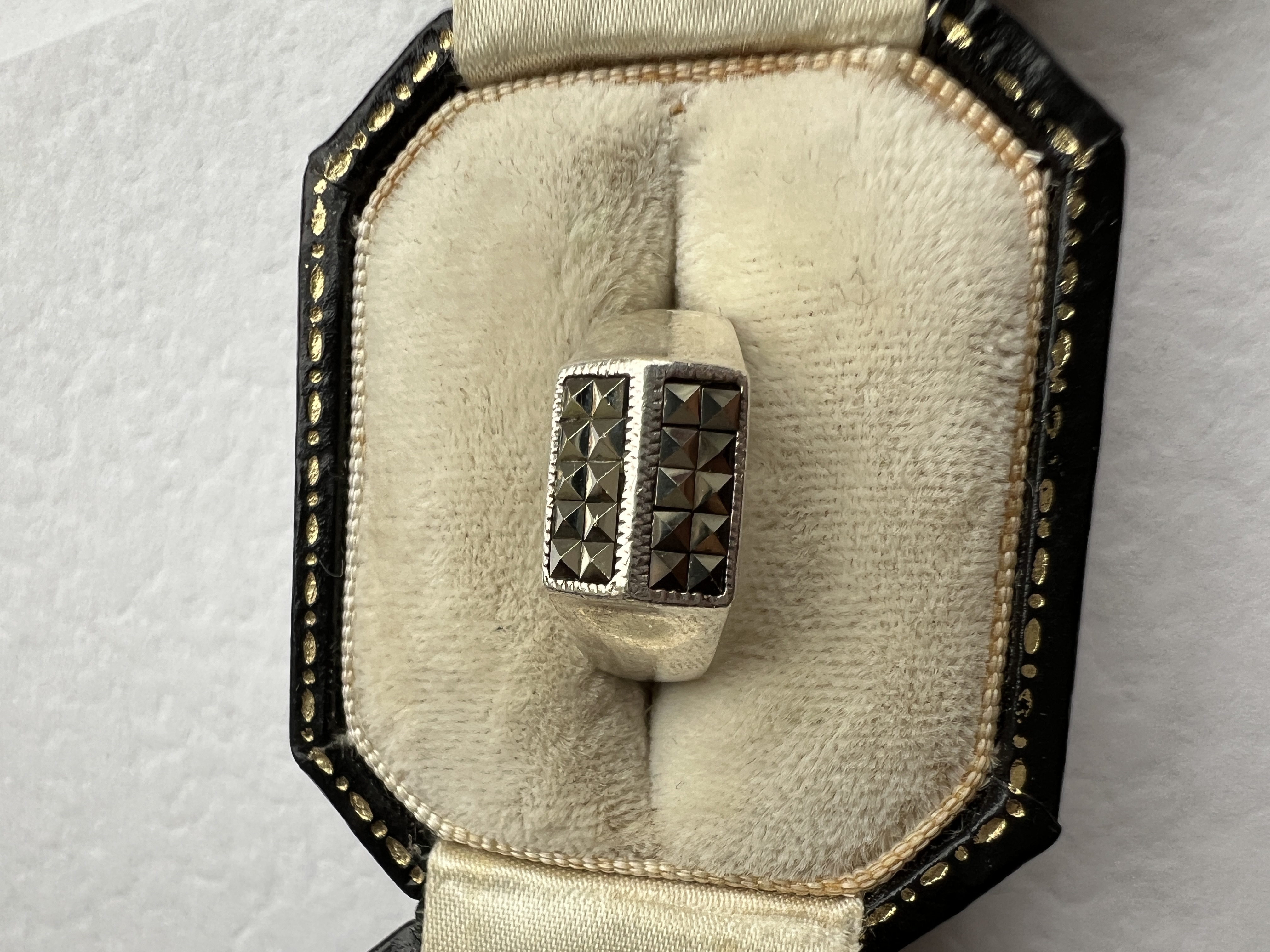 Rankų darbo papuošalai ir vintage | Dionka