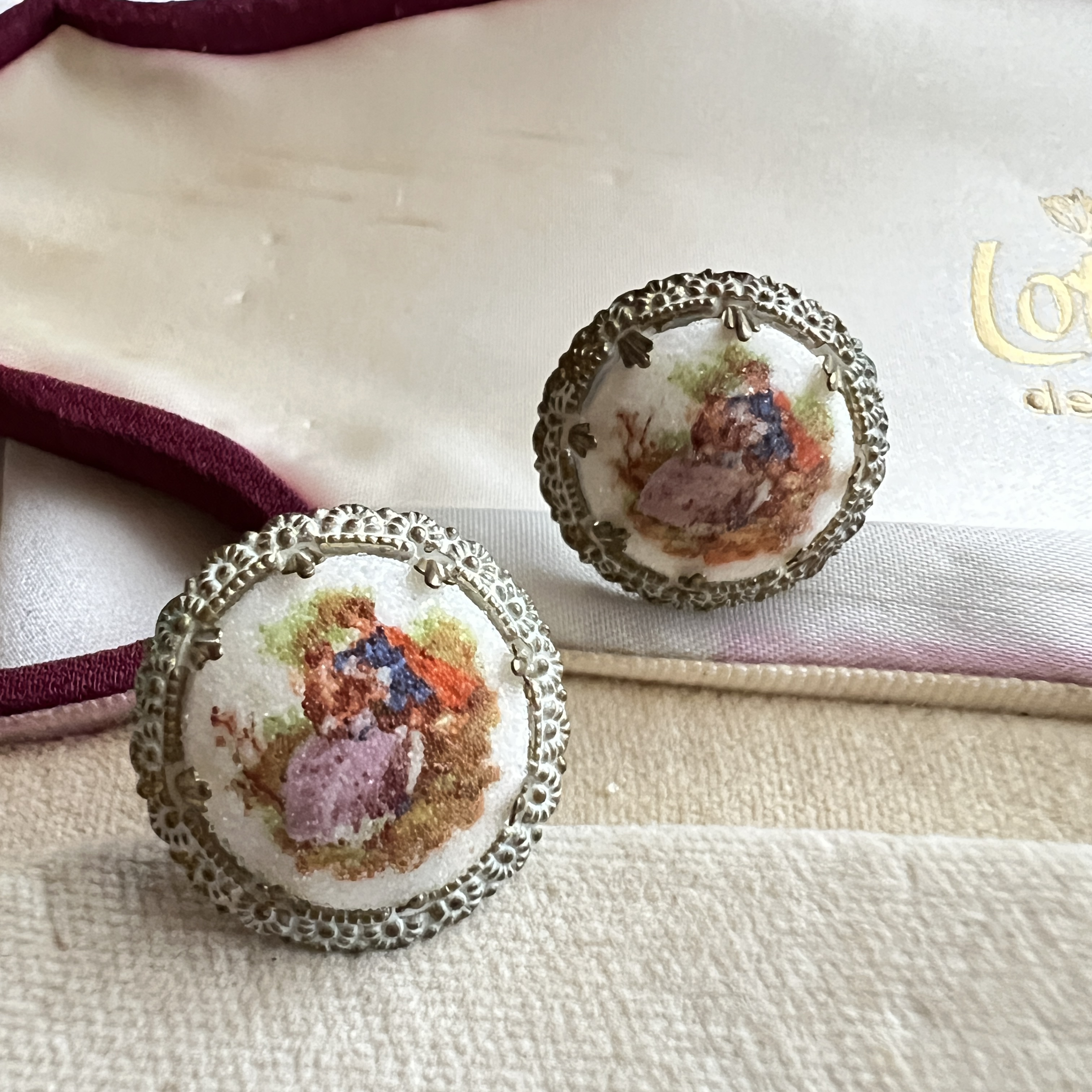 Rankų darbo papuošalai ir vintage | Dionka