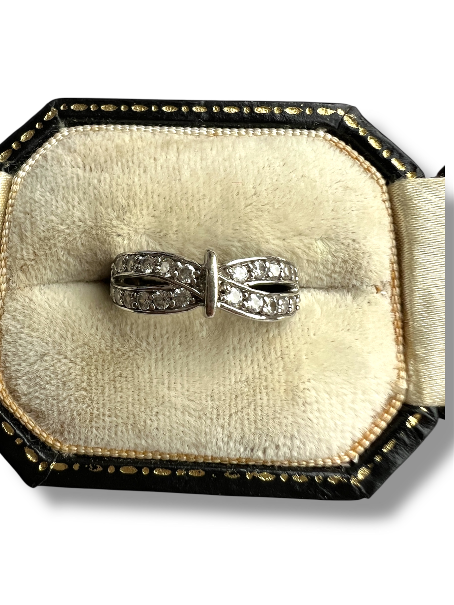 Rankų darbo papuošalai ir vintage | Dionka