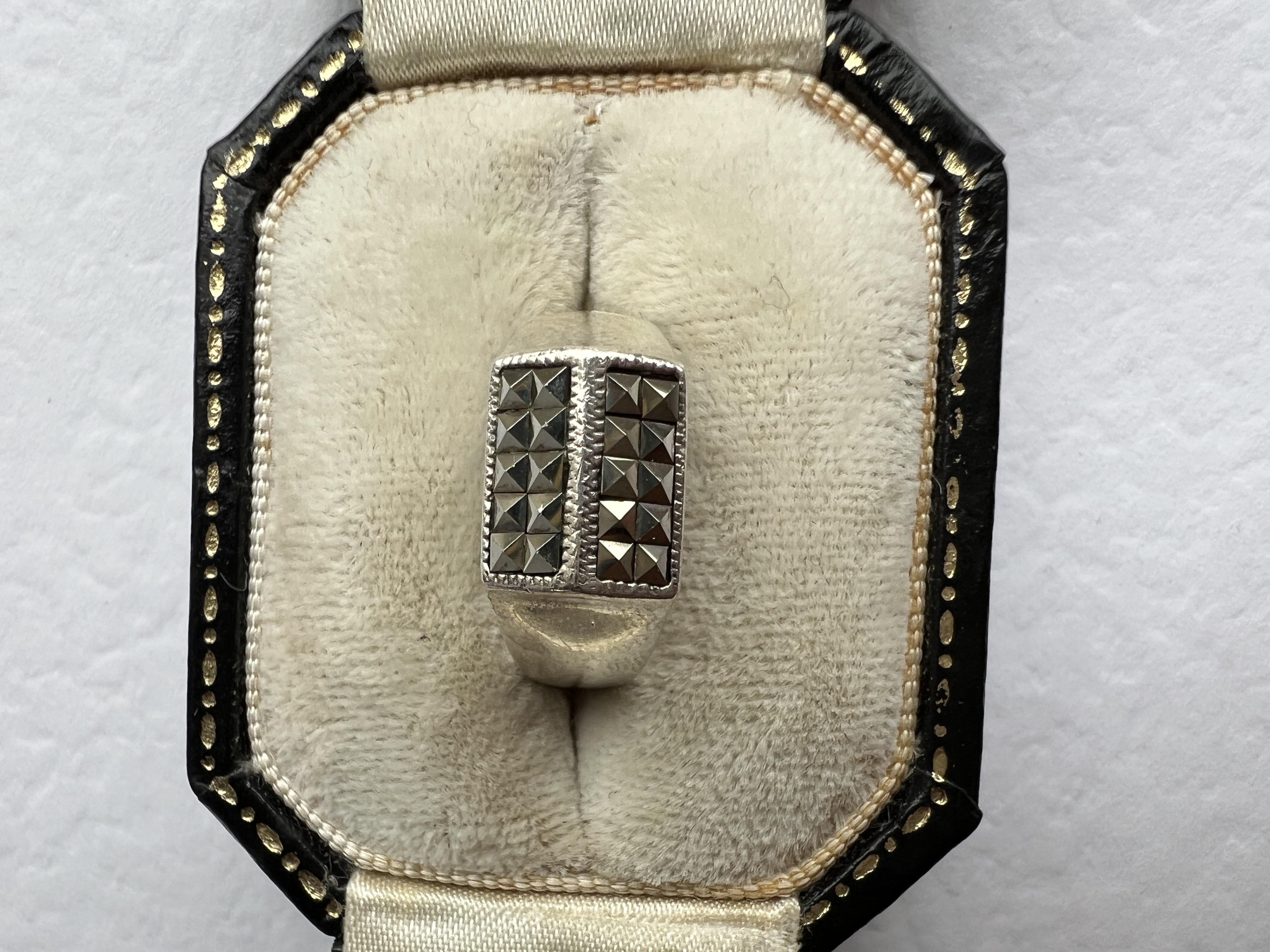 Rankų darbo papuošalai ir vintage | Dionka