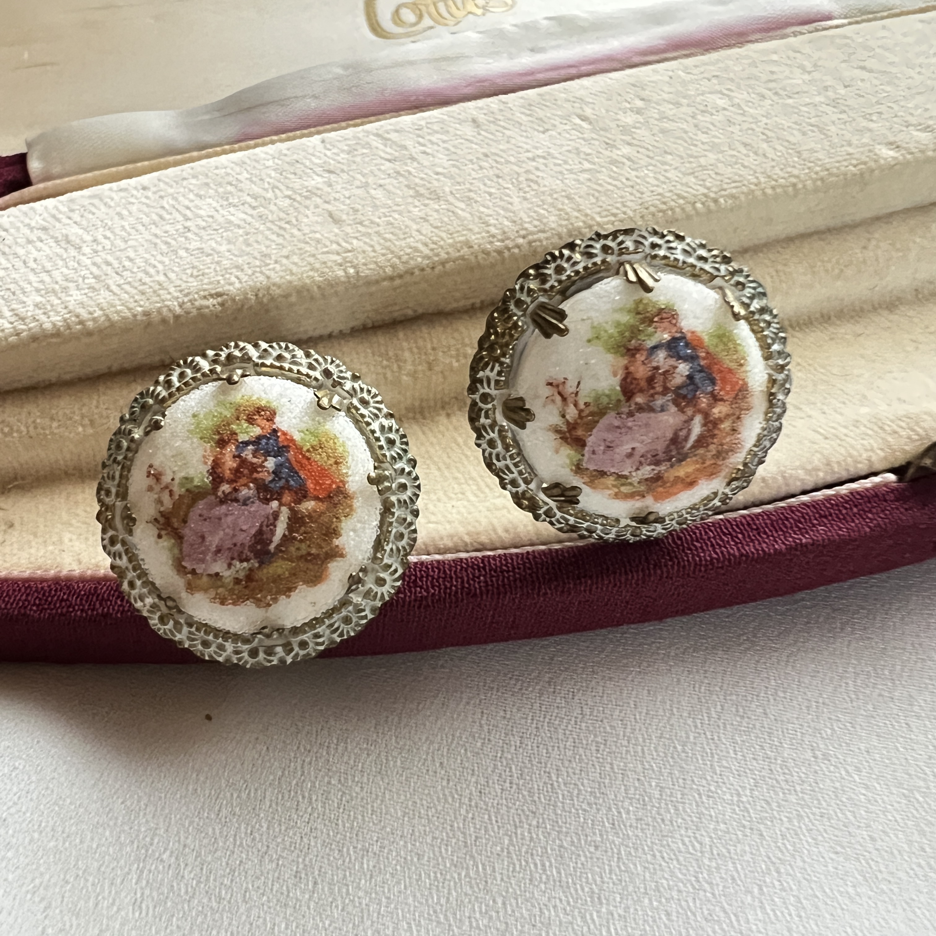 Rankų darbo papuošalai ir vintage | Dionka