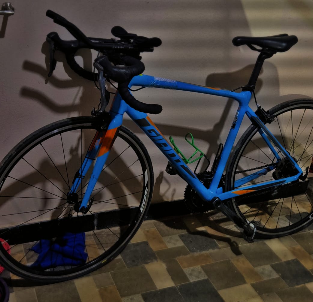 Giant contend SL2 Road Bike -Small | SYCLES