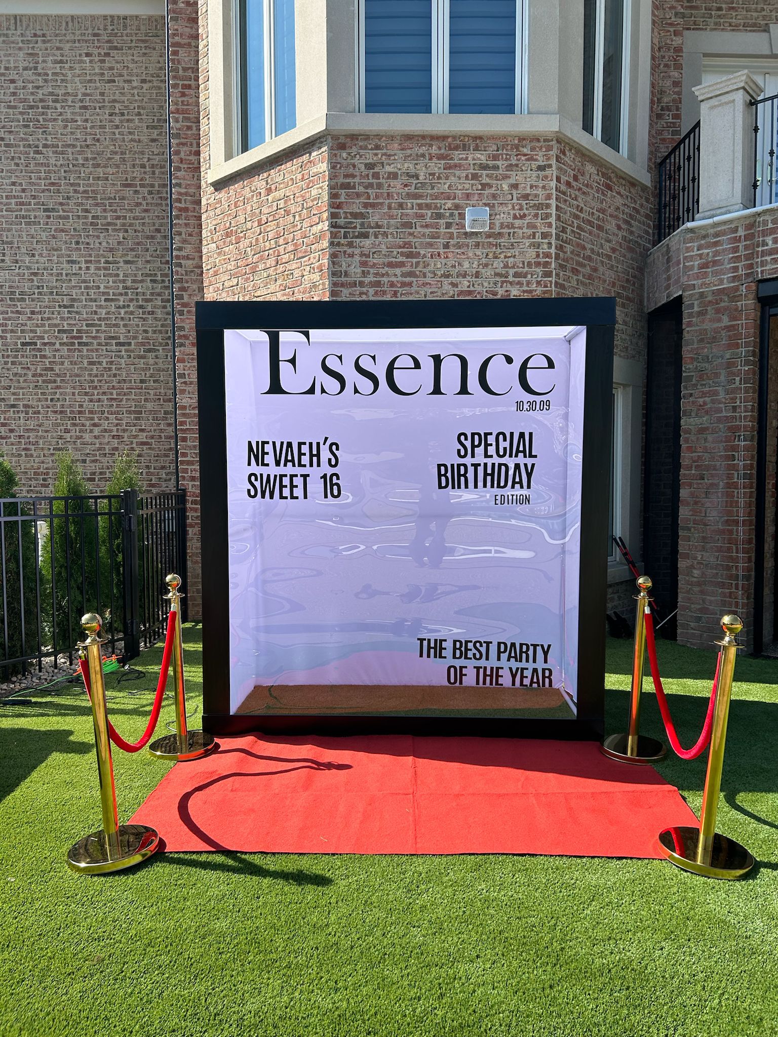 Magazine Booth | Snap N Share 360