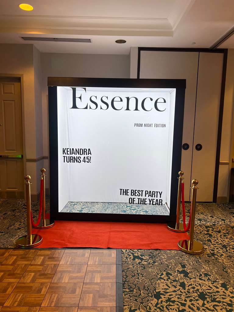 Magazine Booth | Snap N Share 360